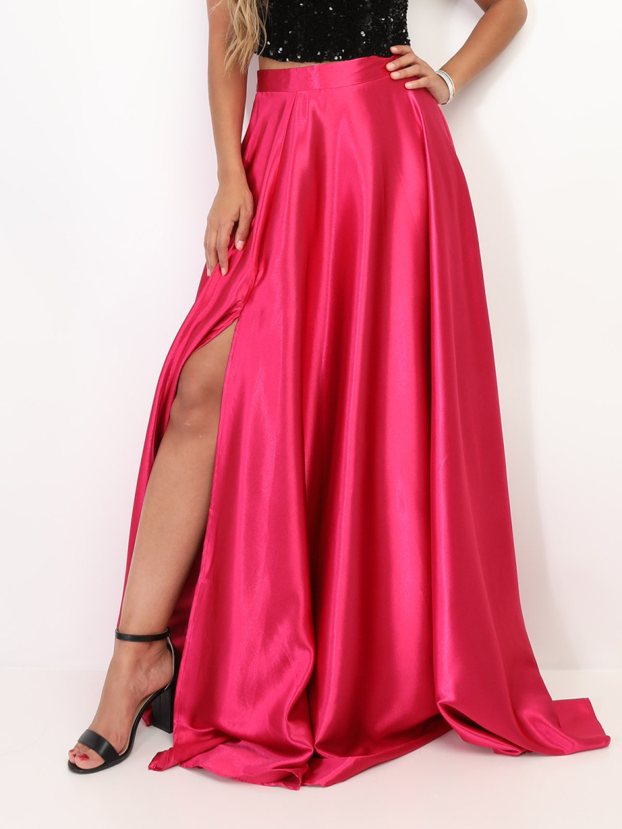 Jupe longue noire taille haute effet satinée